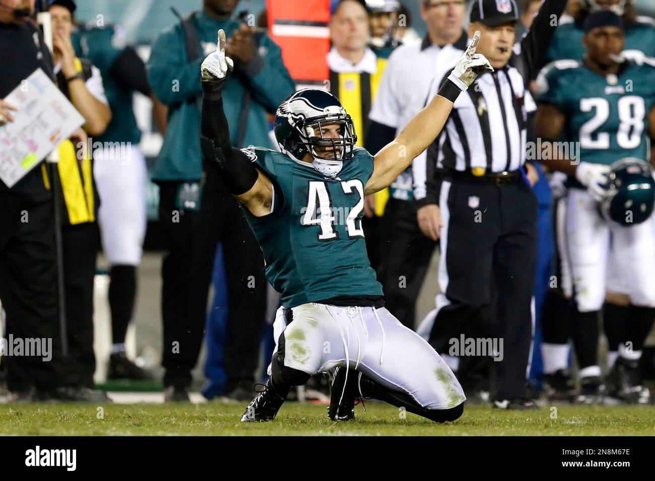 Philadelphia Eagles free safety Kurt Coleman reacts in the first half ...
