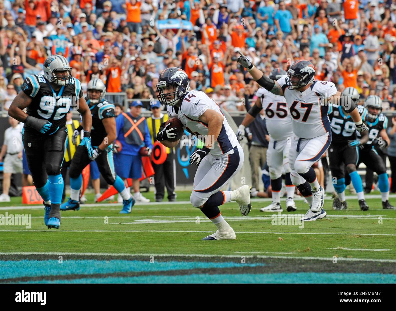 Denver Broncos' Brandon Stokley (14) runs into the end zone for a ...