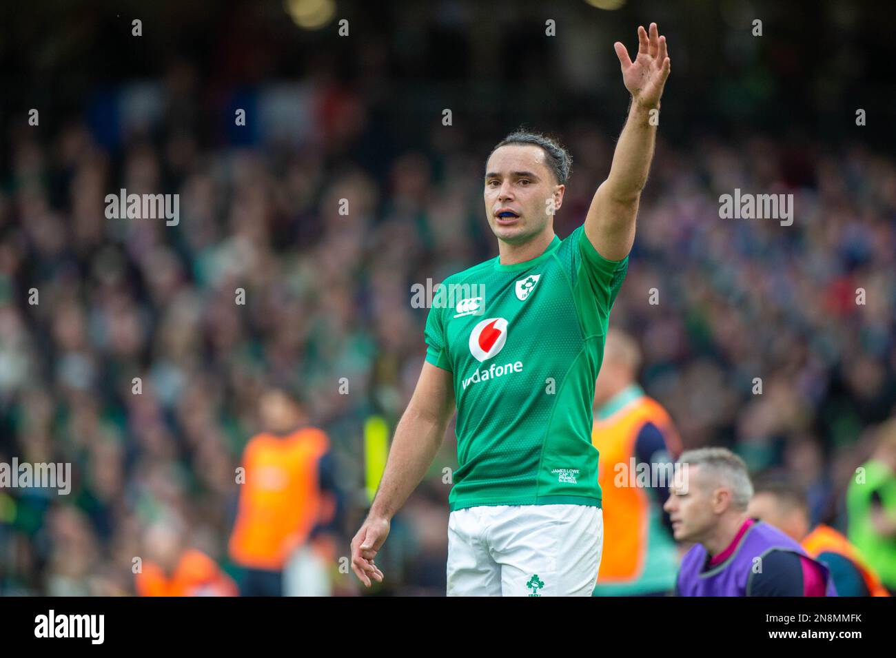 James lowe leinster players rugby hi-res stock photography and images ...