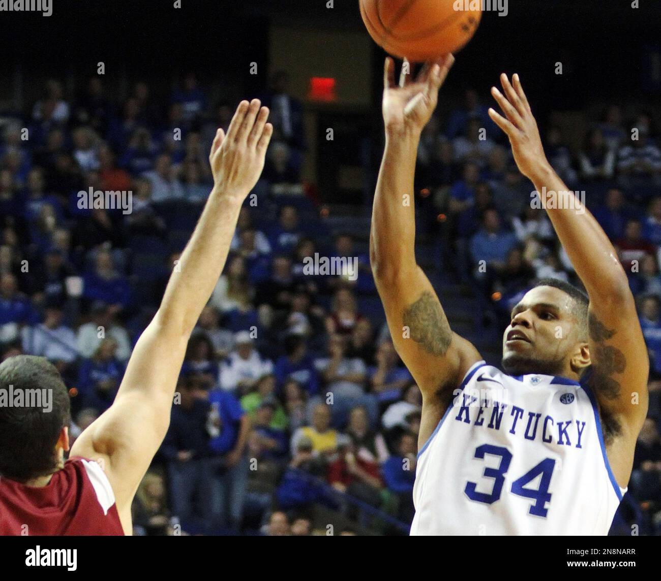 Kentucky's Julius Mays (34) shoots over Transylvania's Trey Beuttel ...
