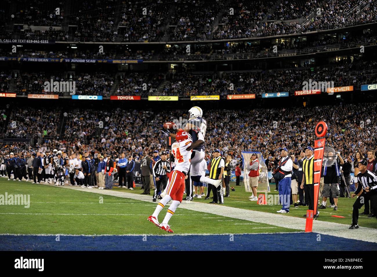 San Diego Chargers wide receiver Malcom Floyd pulls in a touchdown pass ...