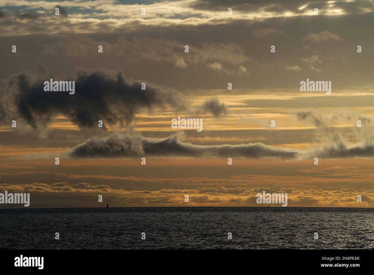Sunrise over Pacific ocean straits Stock Photo - Alamy