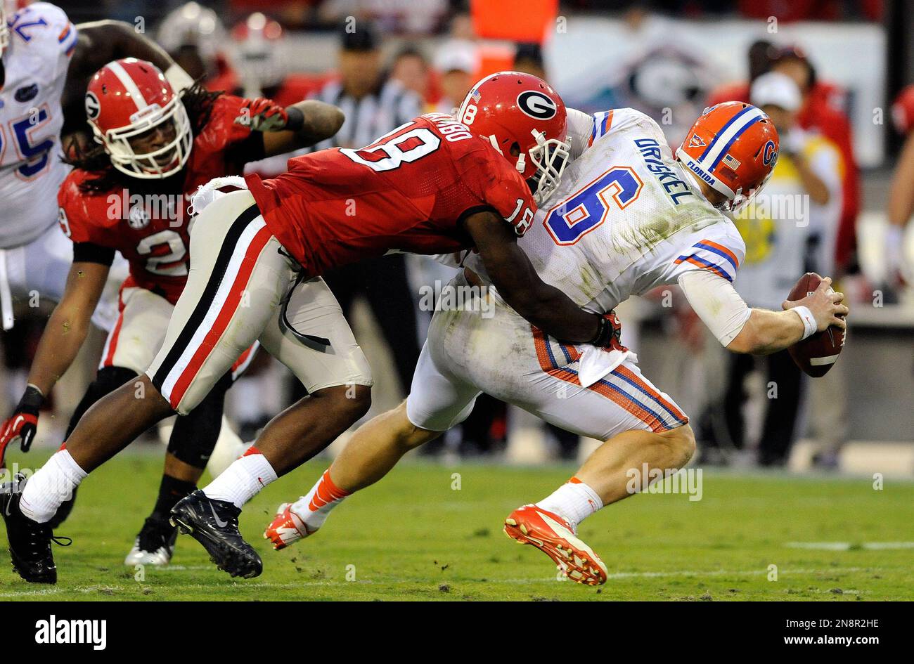 Florida quarterback Jeff Driskel (6) is sacked by Georgia safety ...