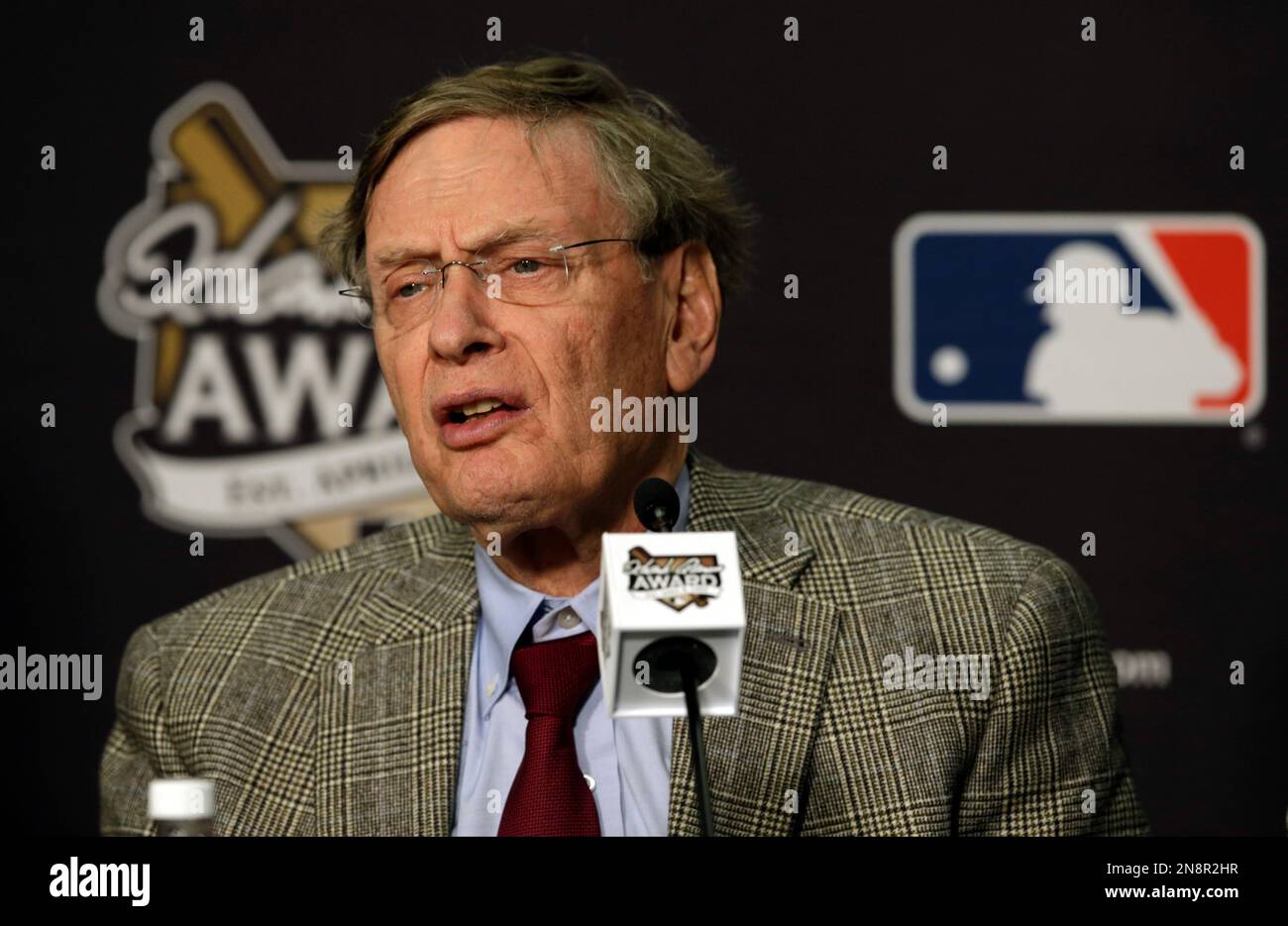 Major League Baseball Commissioner Bud Selig talks at a news conference ...
