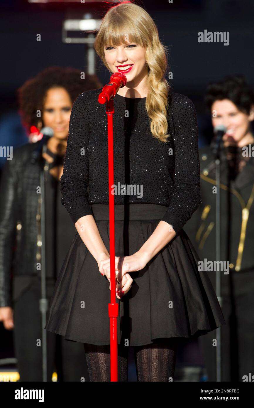 Taylor Swift performs on ABC's "Good Morning America" on Tuesday, Oct ...