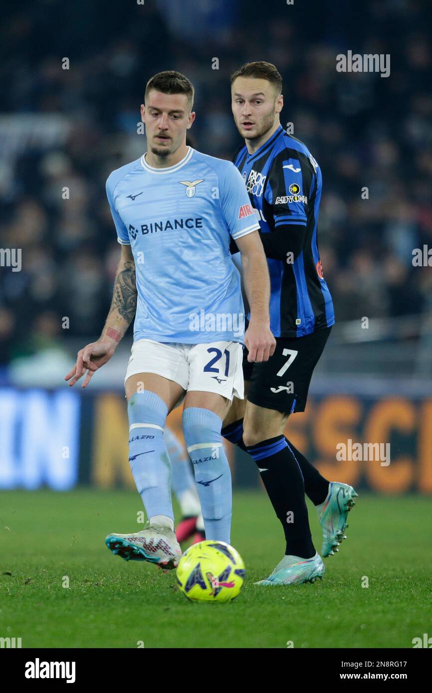LazioÕs Serbian midfielder Sergej Milinkovic Savic controls the ball ...