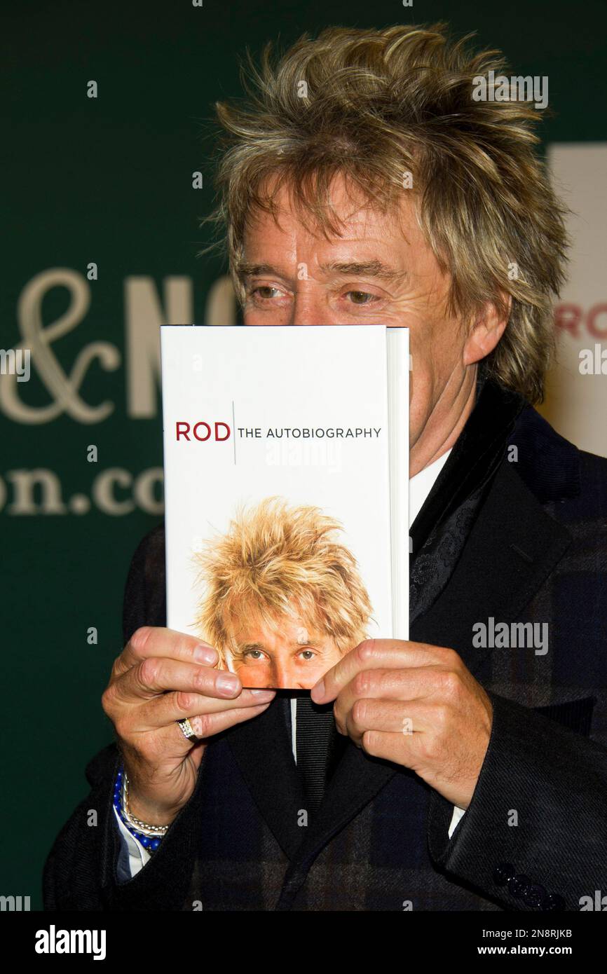 Rod Stewart appears at a book signing for his autobiography "Rod" at ...