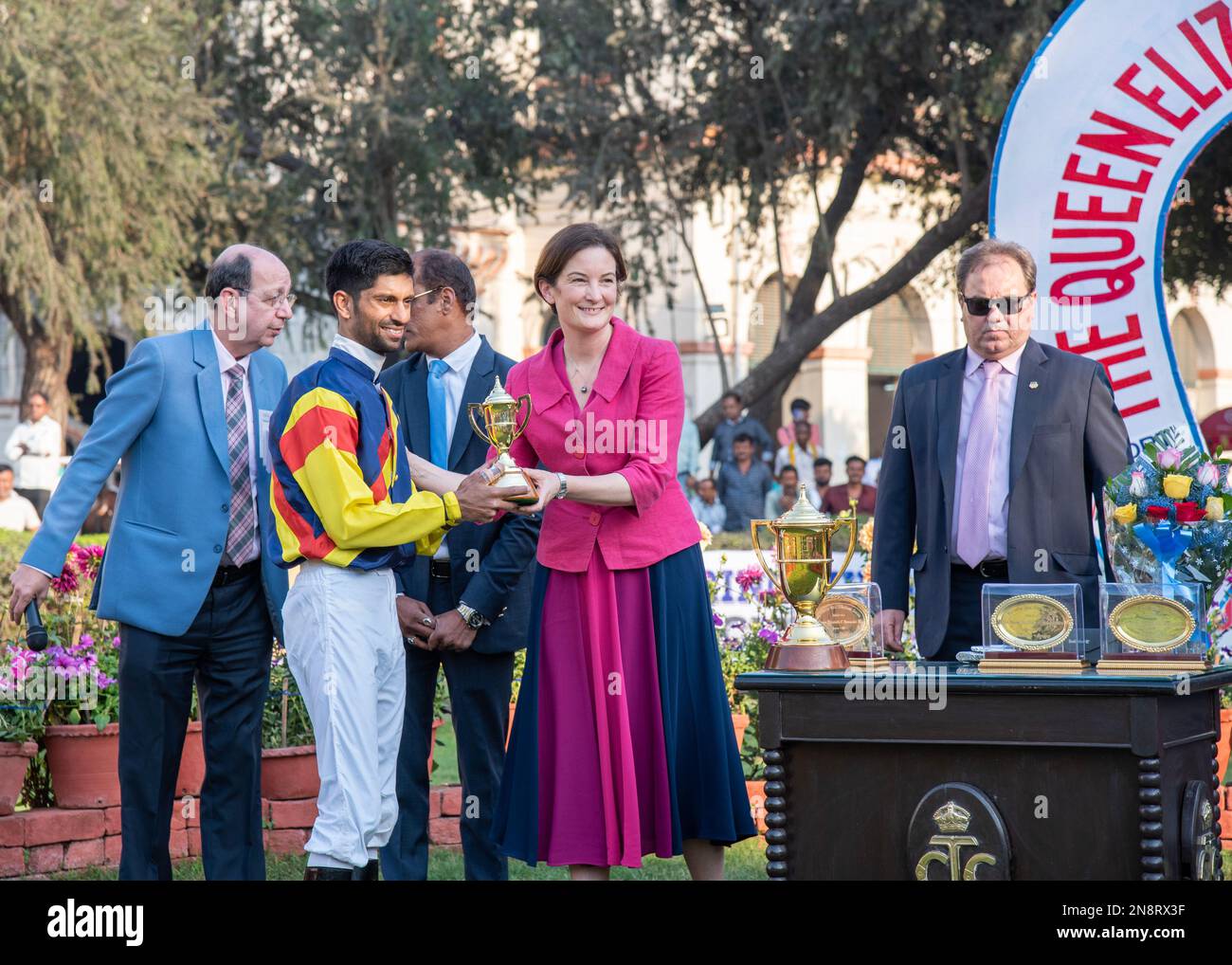 Queen elizabeth memorial cup hi-res stock photography and images - Alamy