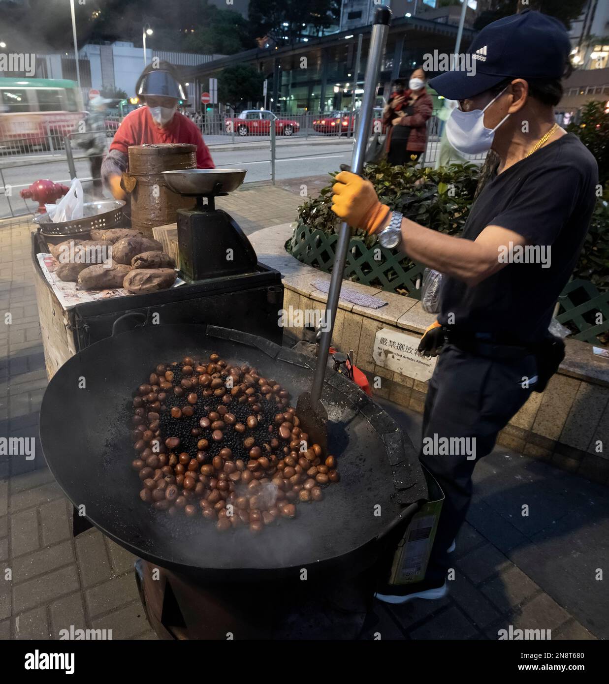 Traditional Roasted Chestnuts, Hong Kong, China Stock Photo - Alamy