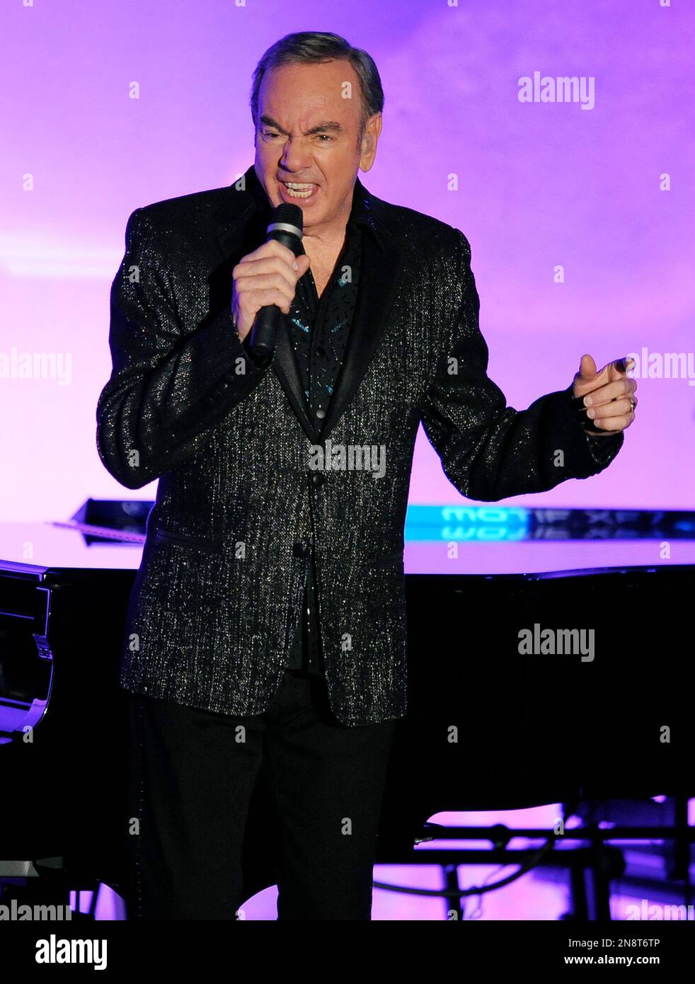 Neil Diamond performs during The 26th Carousel of Hope Gala at The ...