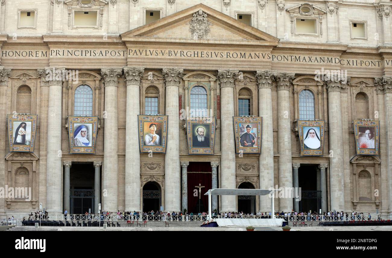 Tapestries of saints-to-be from left; Kateri Tekakwitha, Maria del ...