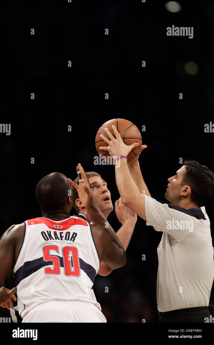 Washington Wizards center Emeka Okafor (50) and Brooklyn Nets Brook ...