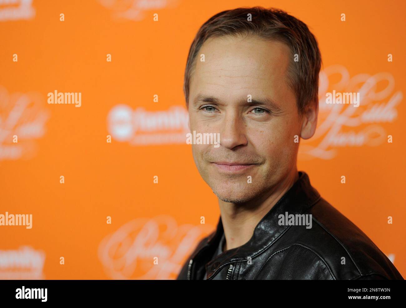 Chad Lowe, a cast member in "Pretty Little Liars," poses with her ...