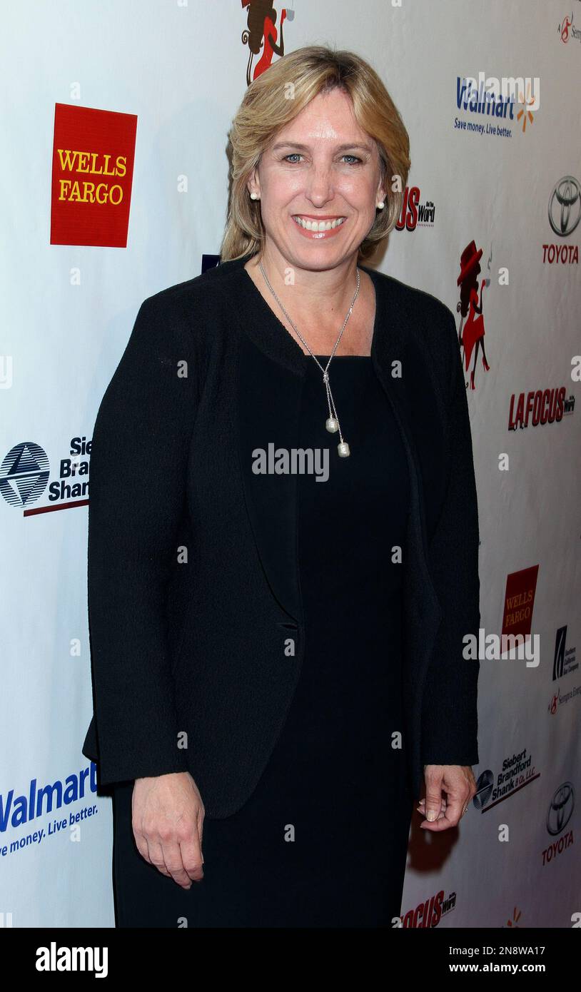 Los Angeles City Controller and Mayoral candidate Wendy Greuel arrives ...