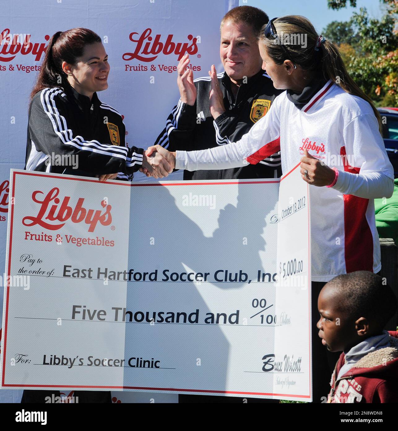 IMAGE DISTRIBUTED FOR LIBBY'S - Olympic soccer star Brandi Chastain ...