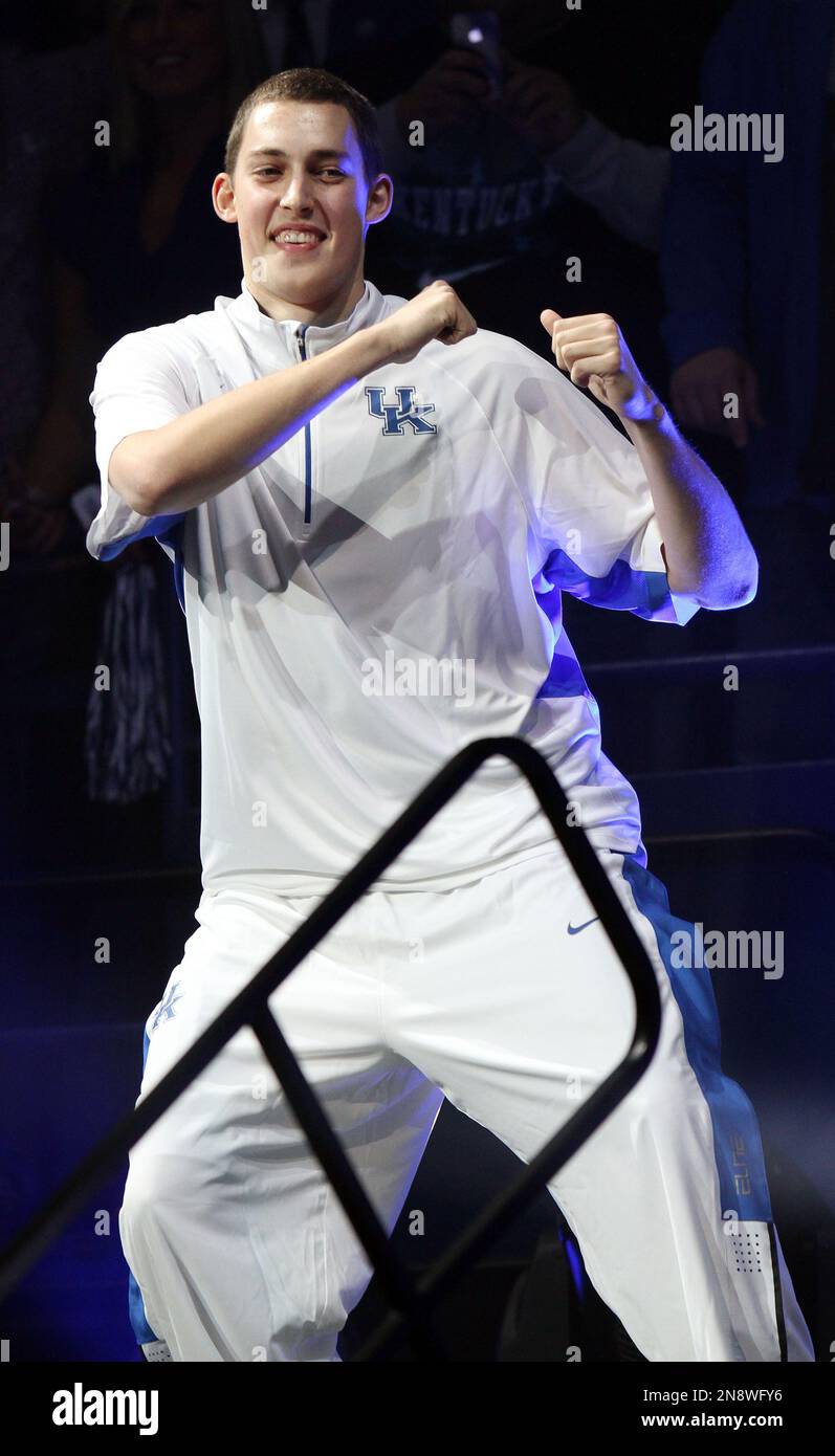 Kentucky sophomore Kyle Wiltjer dances after his introduction during ...