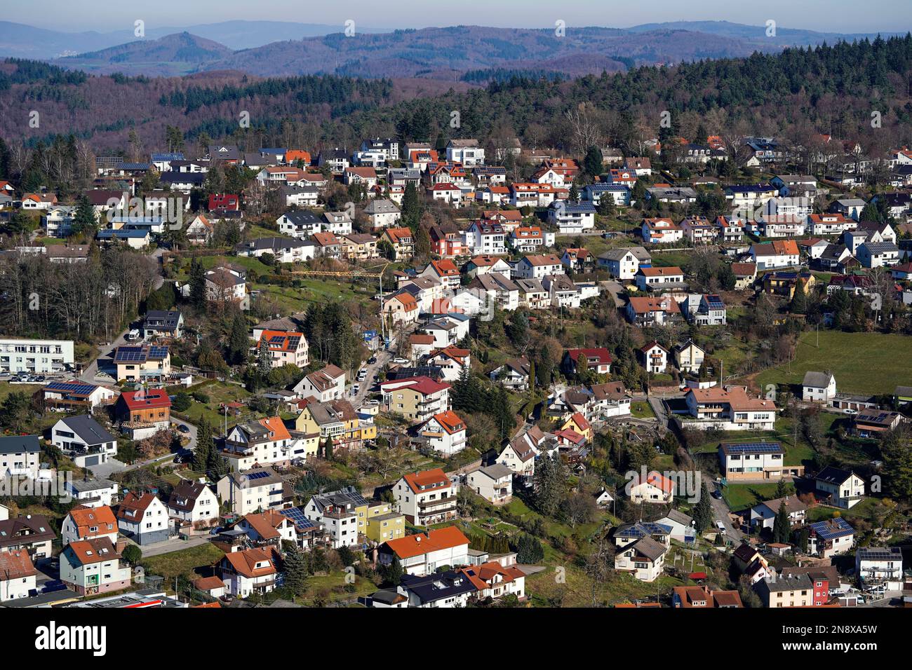 Wilhelmsfeld, Germany. 08th Feb, 2023. Surrounded by forest, houses and ...