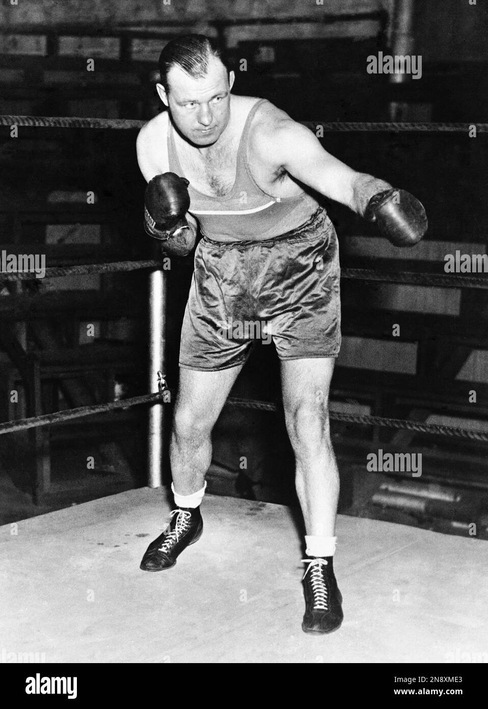 American heavyweight boxer Jack Sharkey at his training camp at ...