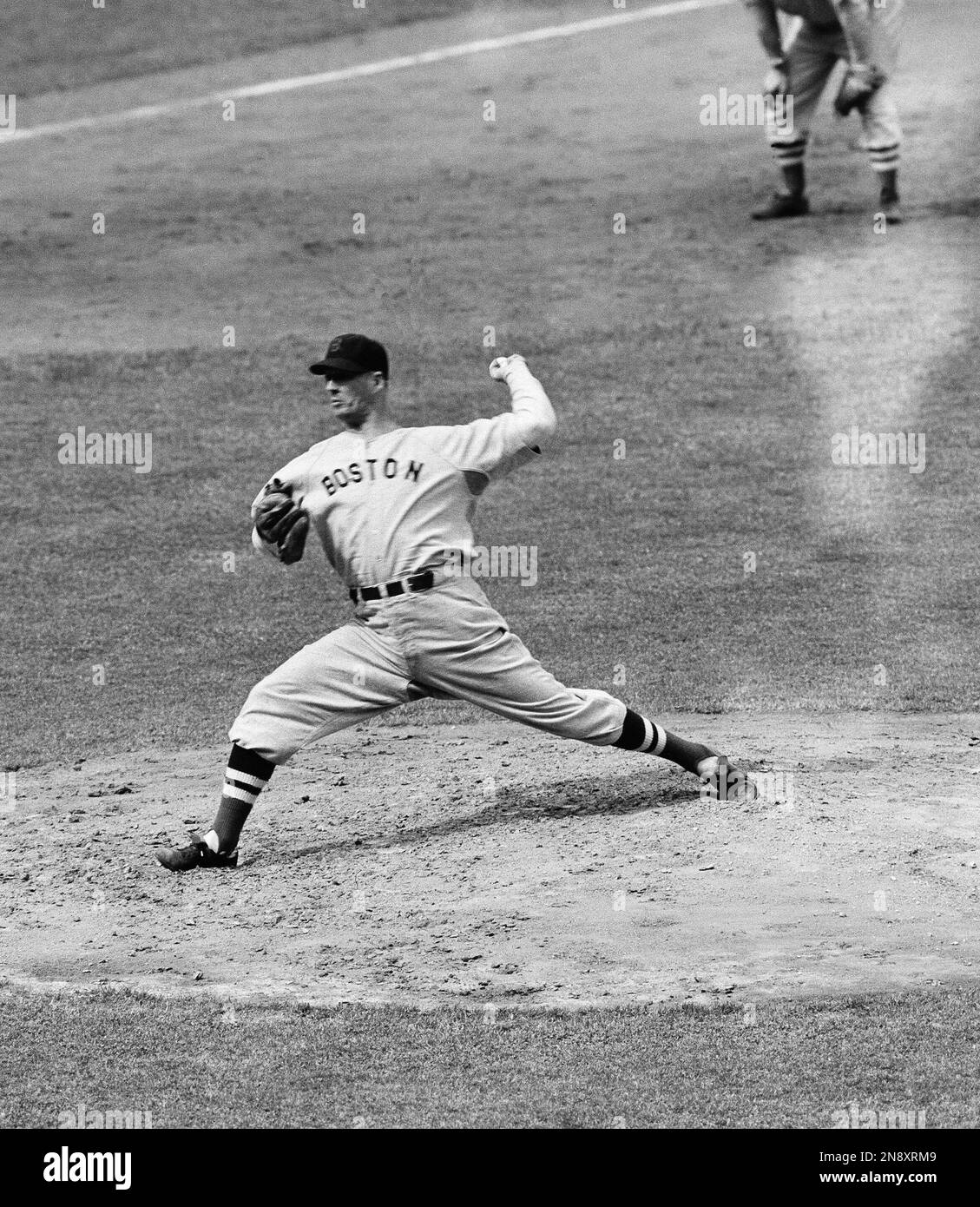 Robert Moses "Lefty" Grove, star pitcher for the Boston Red Sox is ...