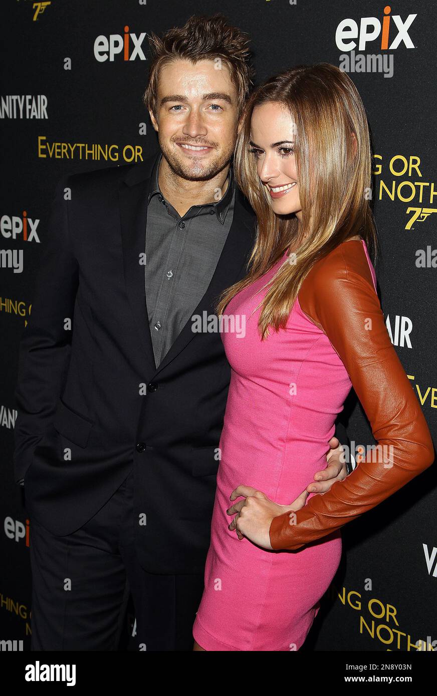 Jena Sims And Robert Buckley