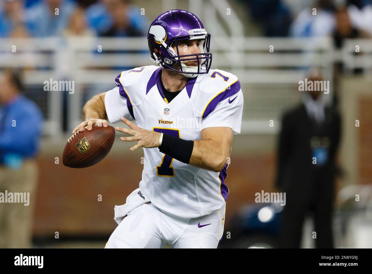 Minnesota Vikings quarterback Christian Ponder (7) passes the ball ...