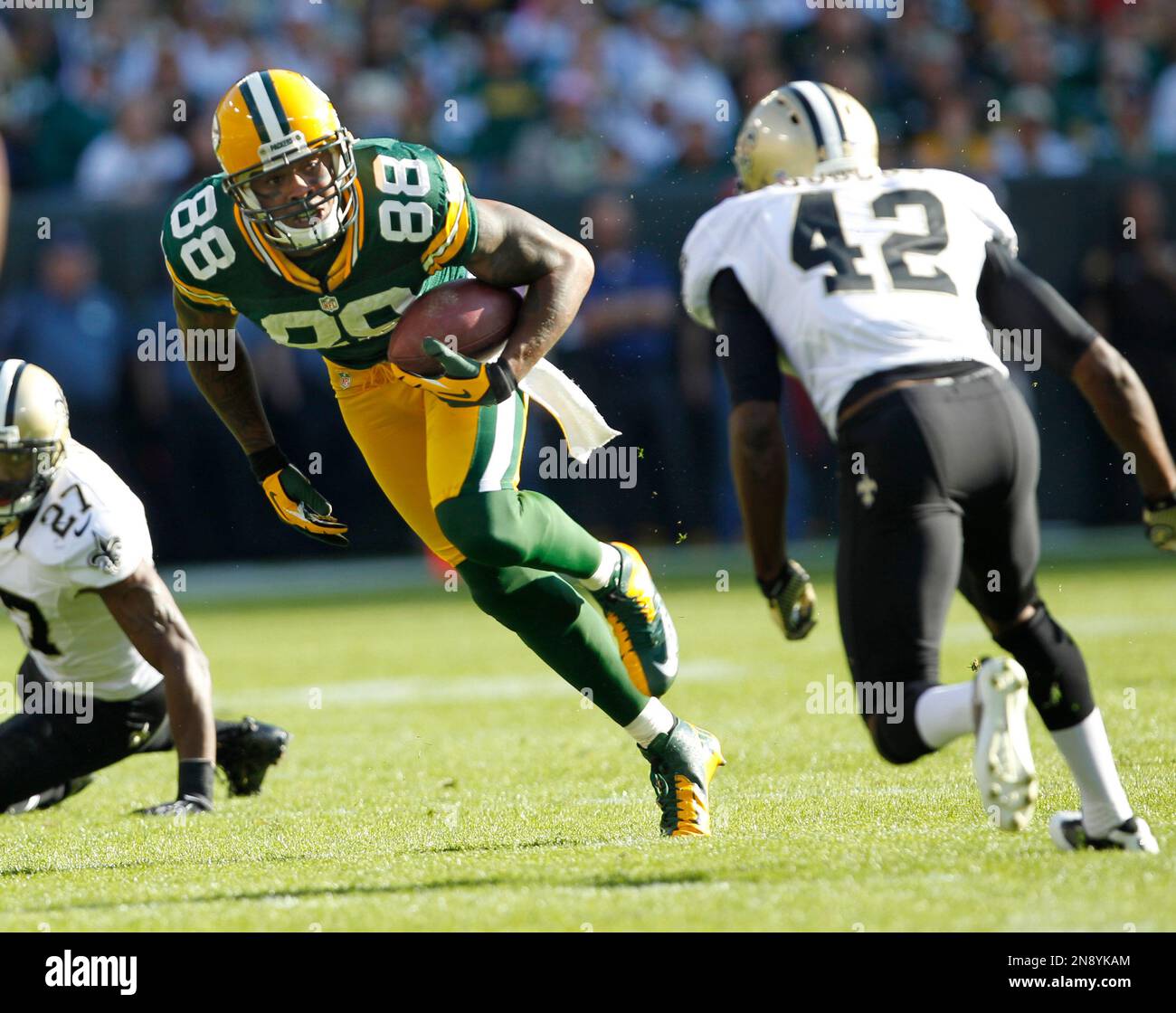 Green Bay Packers tight end Jermichael Finley and New Orleans Saints ...