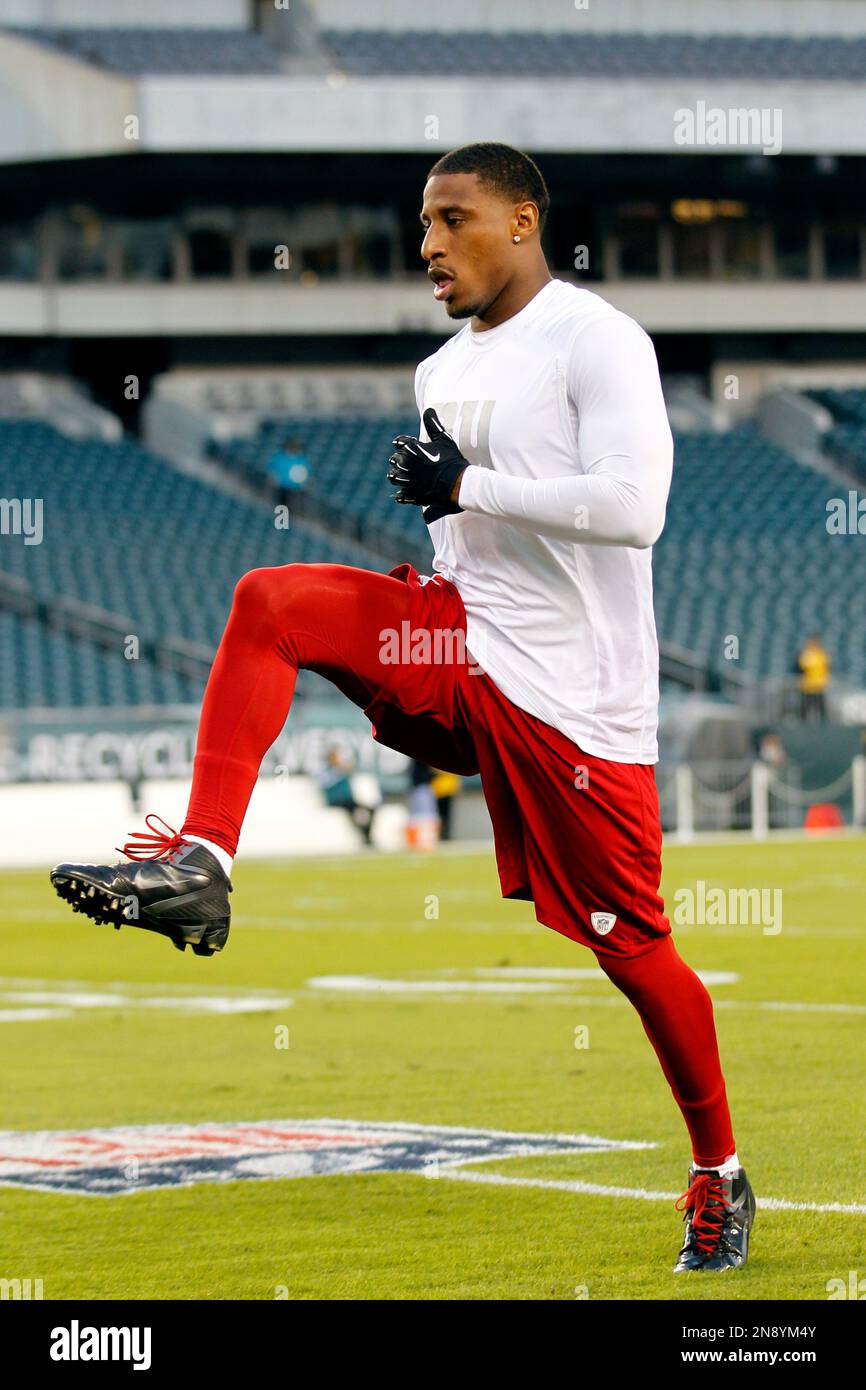 New York Giants defensive back Justin Tryon warms up before an NFL ...