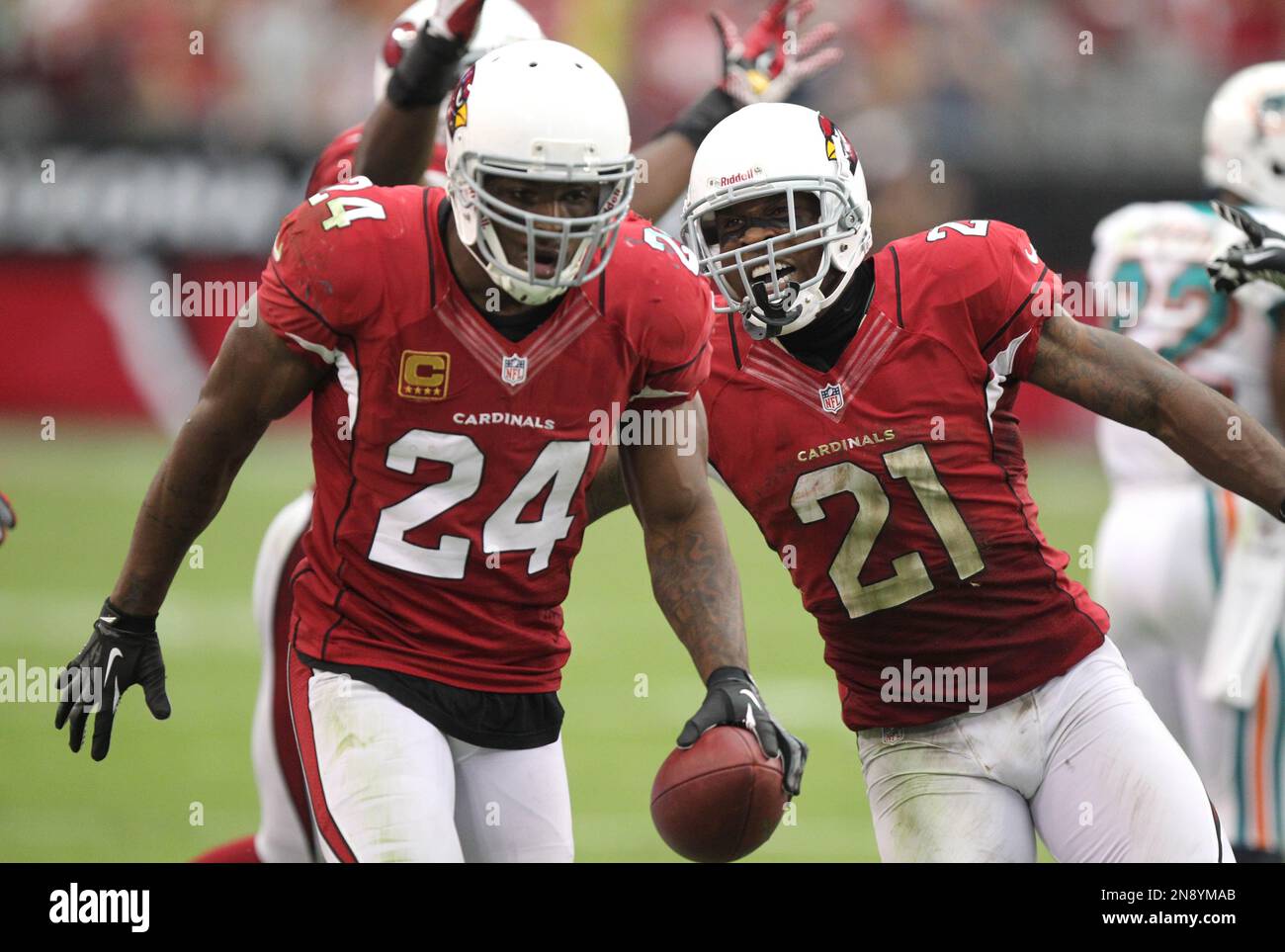 Arizona Cardinals strong safety Adrian Wilson (24) and Patrick Peterson ...