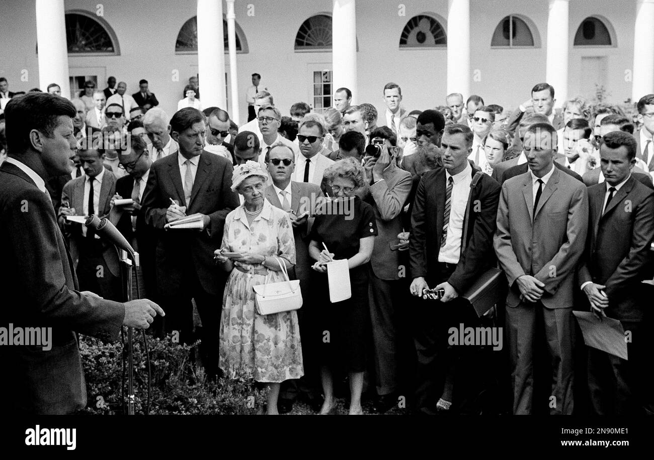 President John F. Kennedy gives a personal farewell message to 80 Peace ...
