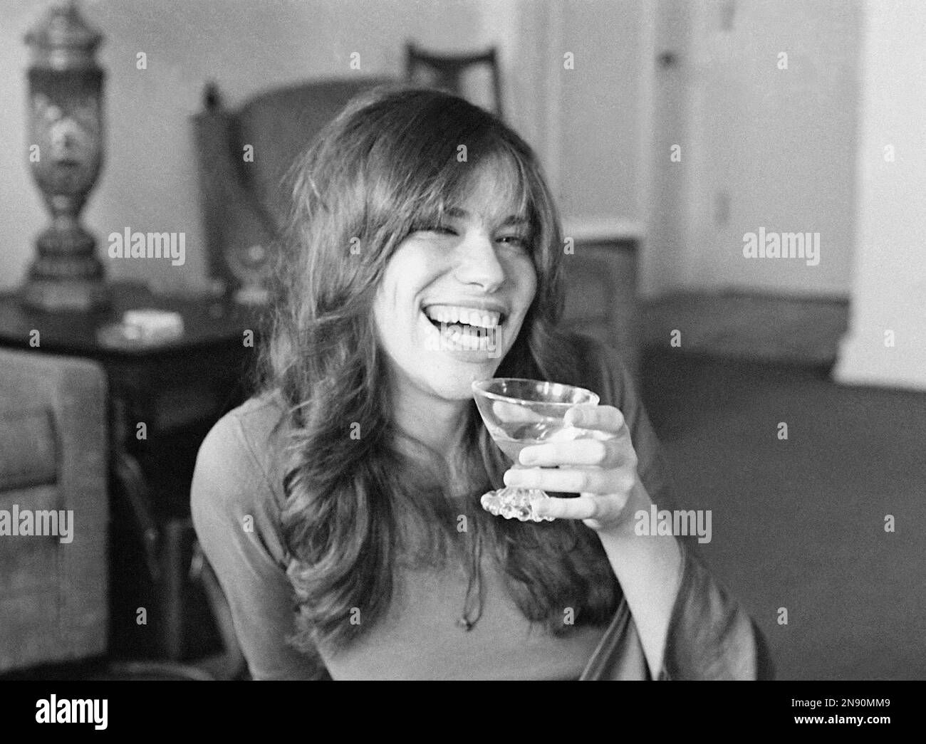 Songwriter and singer Carly Simon shown in Los Angeles, Nov. 19, 1971 ...