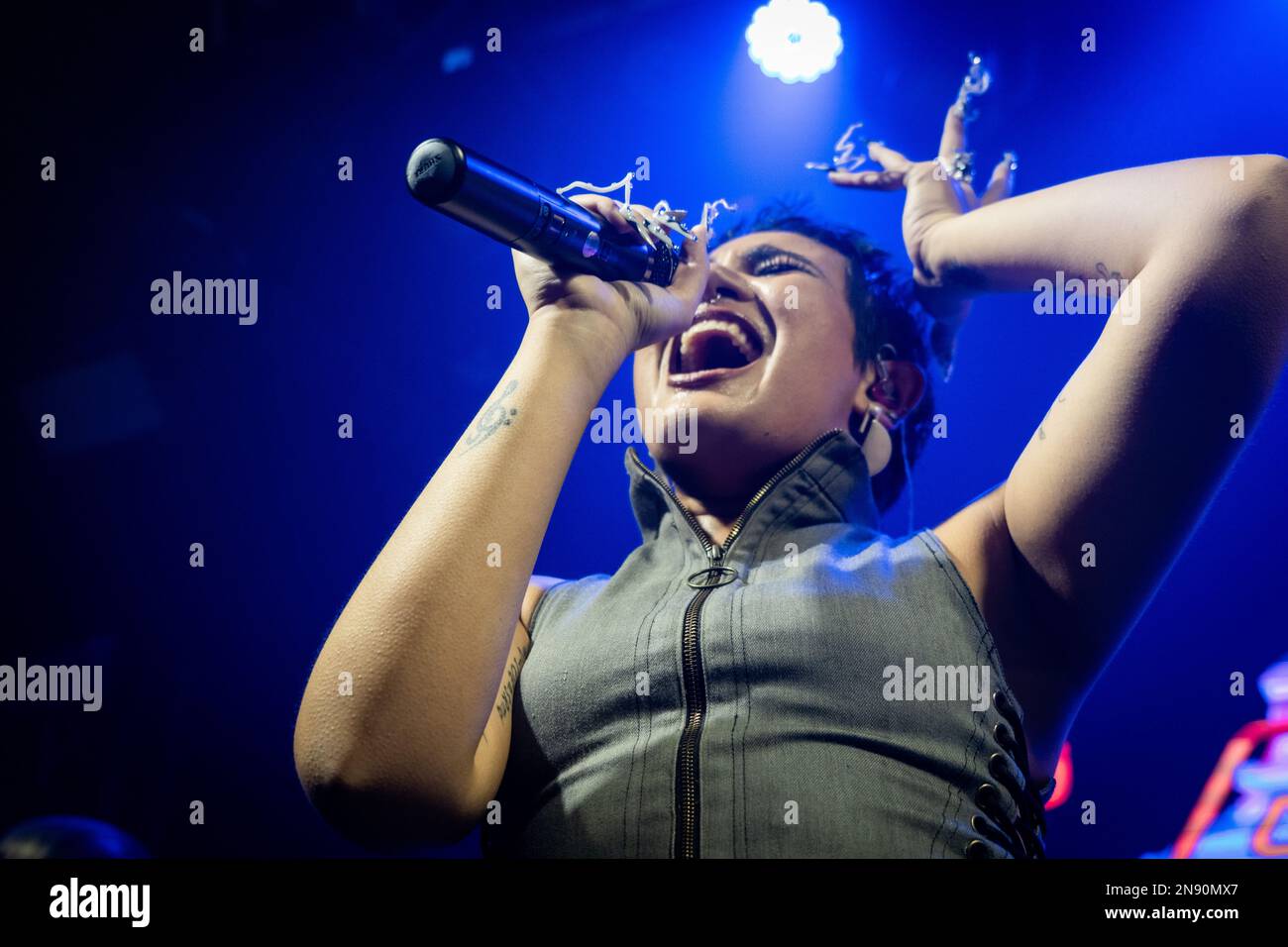 SILVY performs live at the 18th Anniversary celebration of FAKE CLUB ...