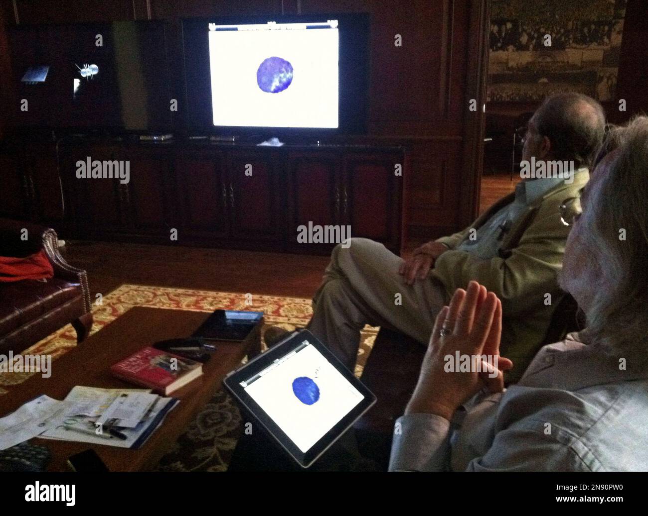 In this Monday, Sept. 24, 2012 photo, Dr. Phillip Epstein, left, and ...