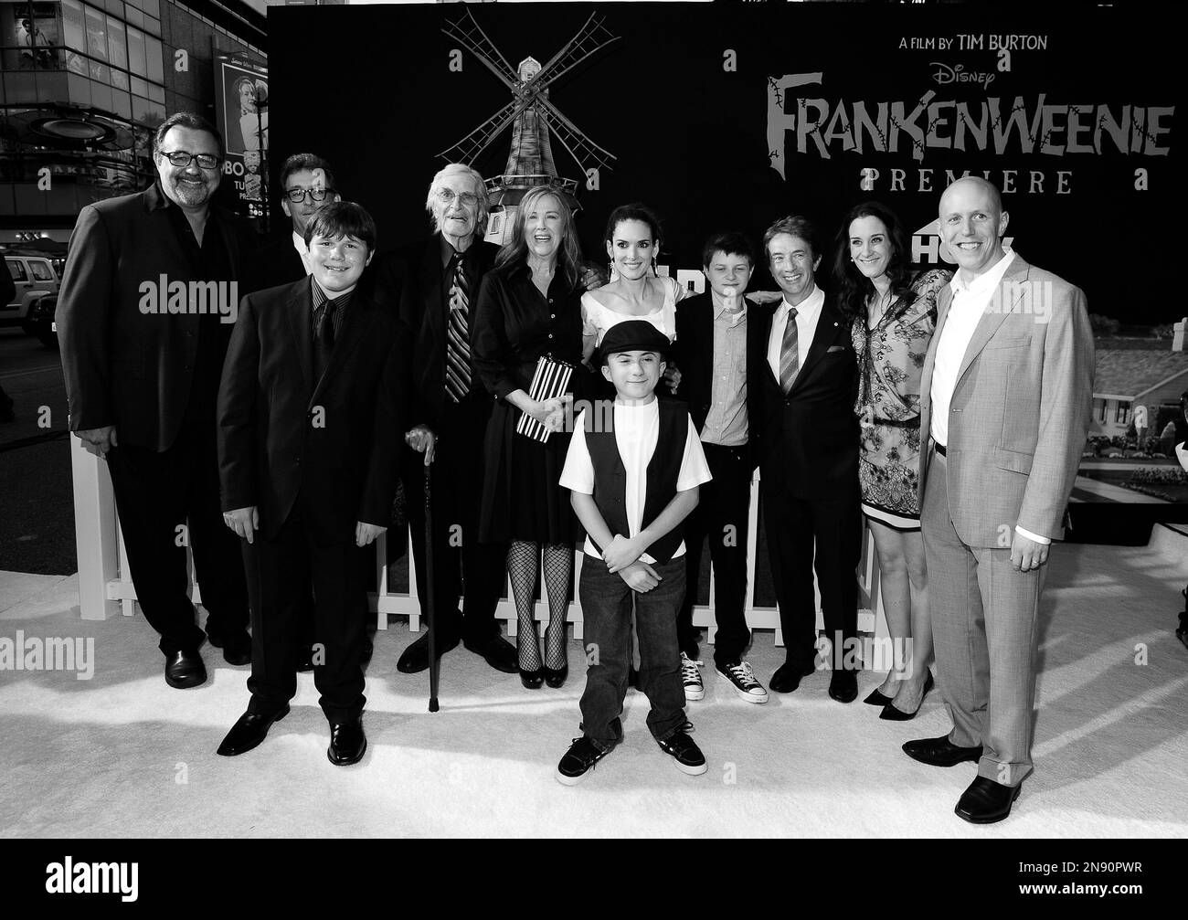 From left, Don Hahn, Robert Capron, Tom Kenny, Martin Landau, Catherine ...