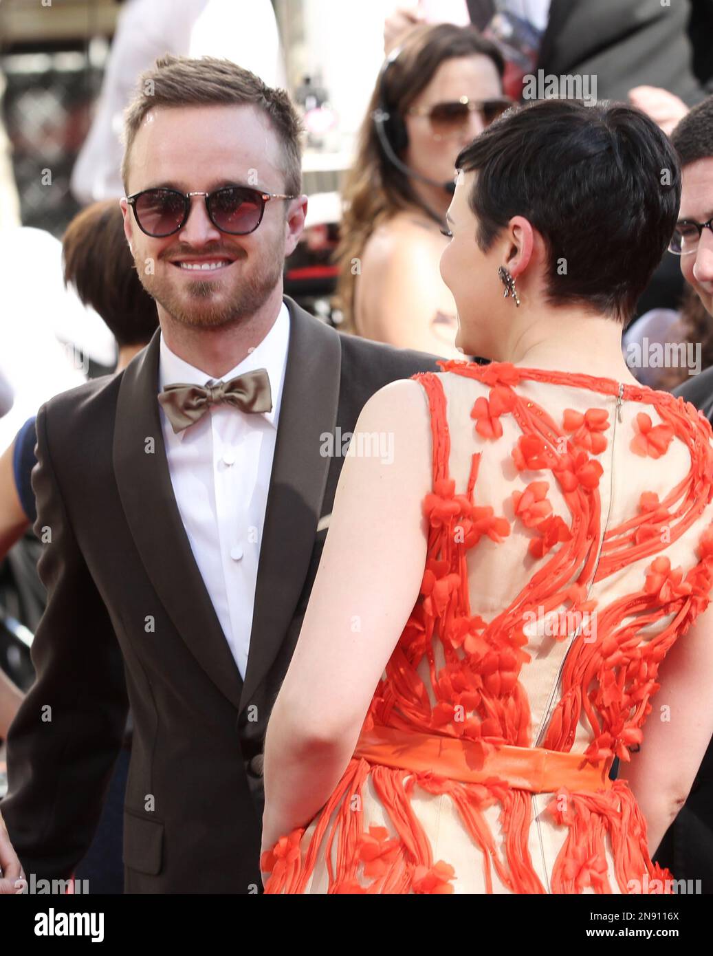 Aaron Paul, left, and Ginnifer Goodwin arrive at the 64th Primetime ...