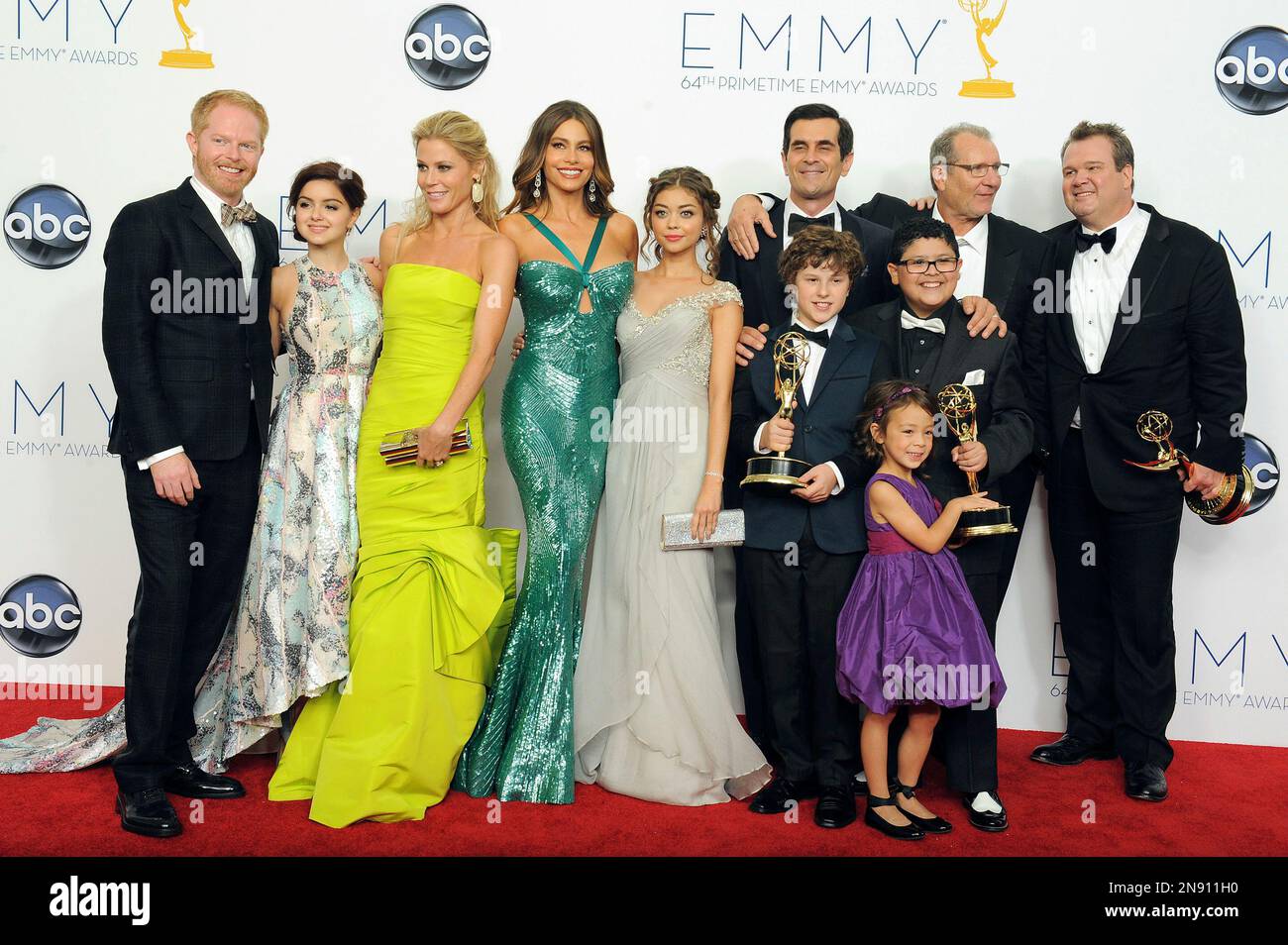 The cast of "Modern Family", from left, Jesse Tyler Ferguson, Ariel ...