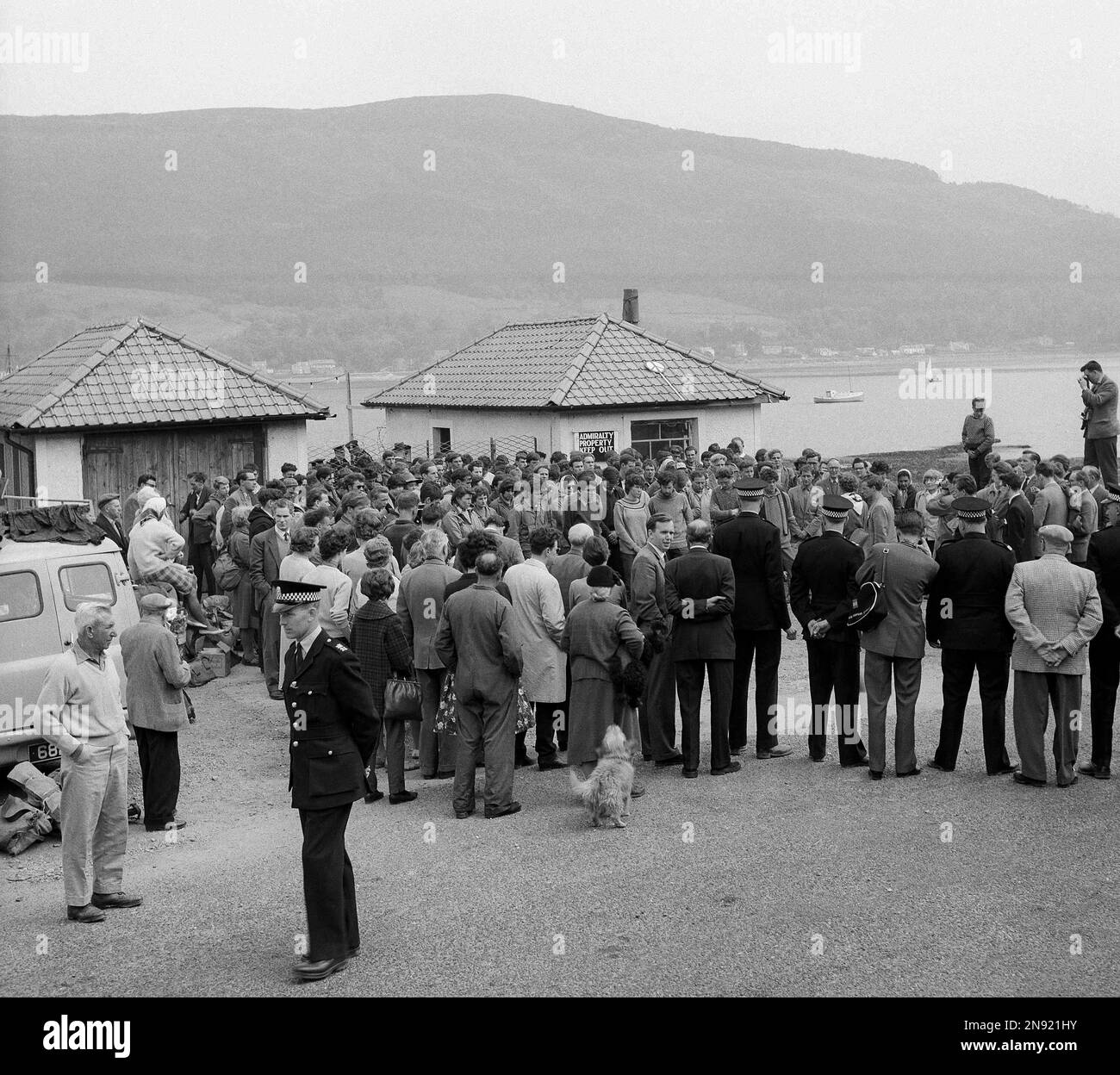 General scene of the anti-Polaris sit-down demonstrators, near Ardnadam ...