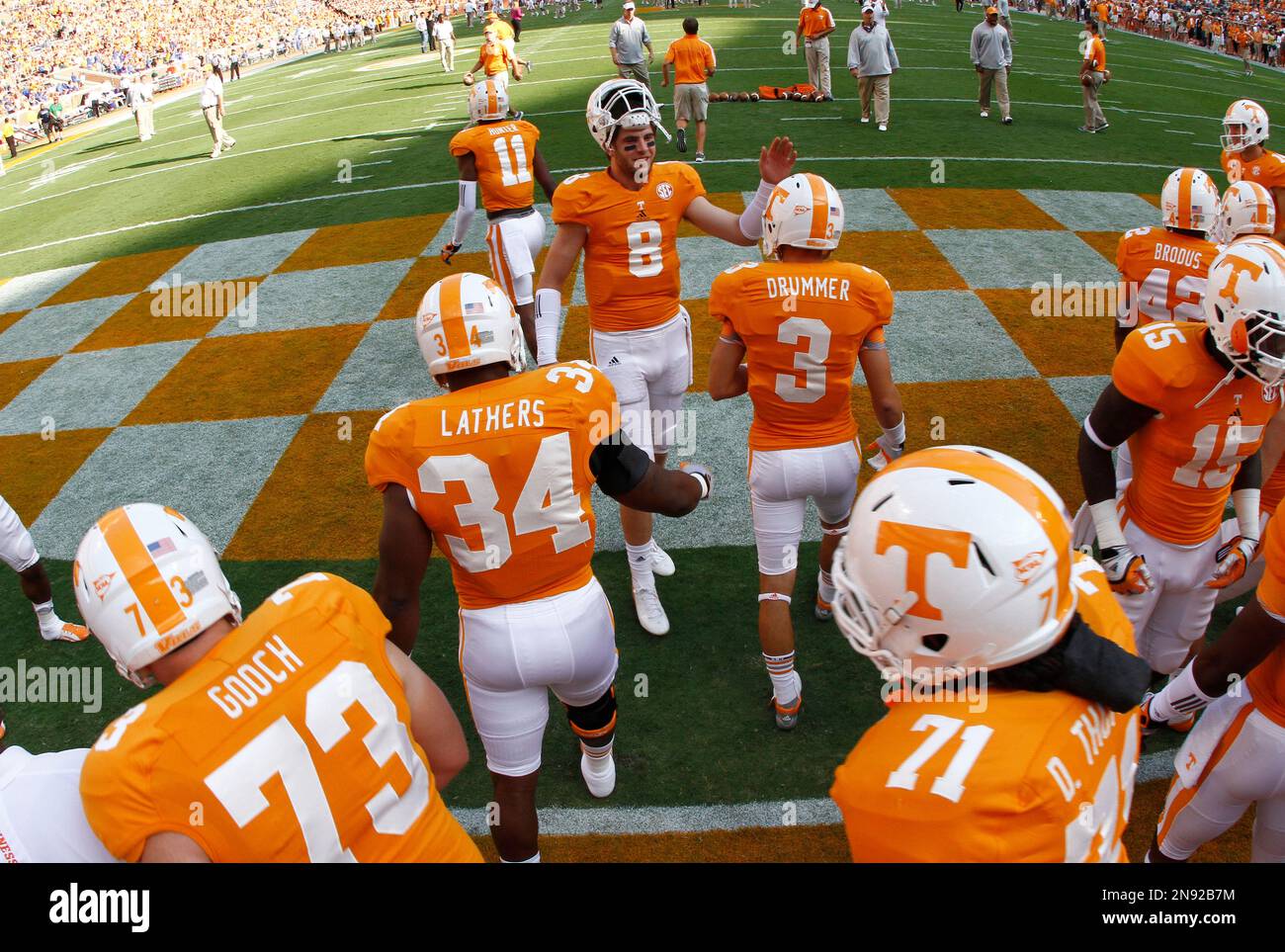 Tennessee Volunteers quarterback Tyler Bray (8) before the start of an ...