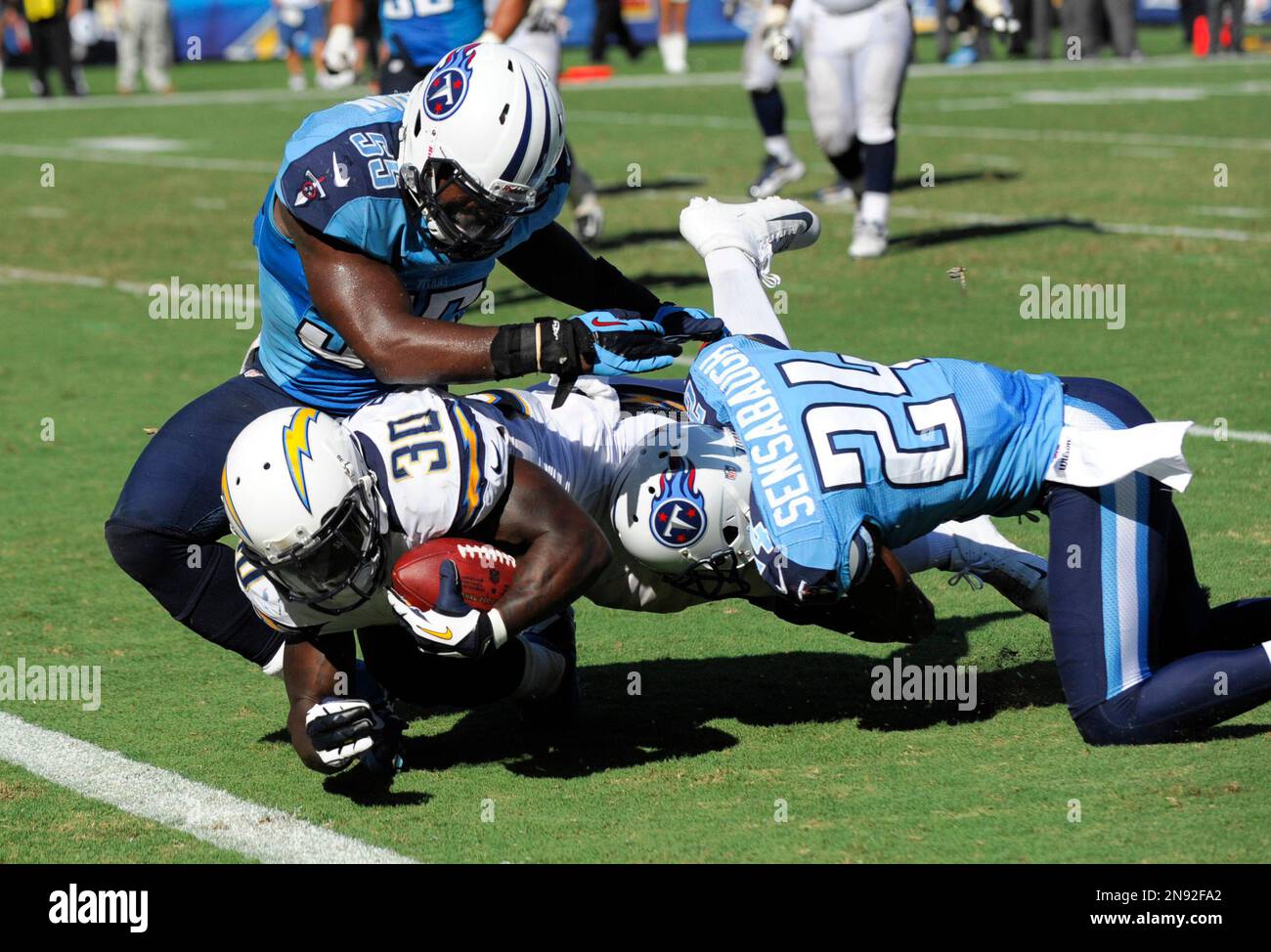 CORRECTS TO JUST SHORT OF A TOUCHDOWN NOT SCORES A TOUCHDOWN - San ...