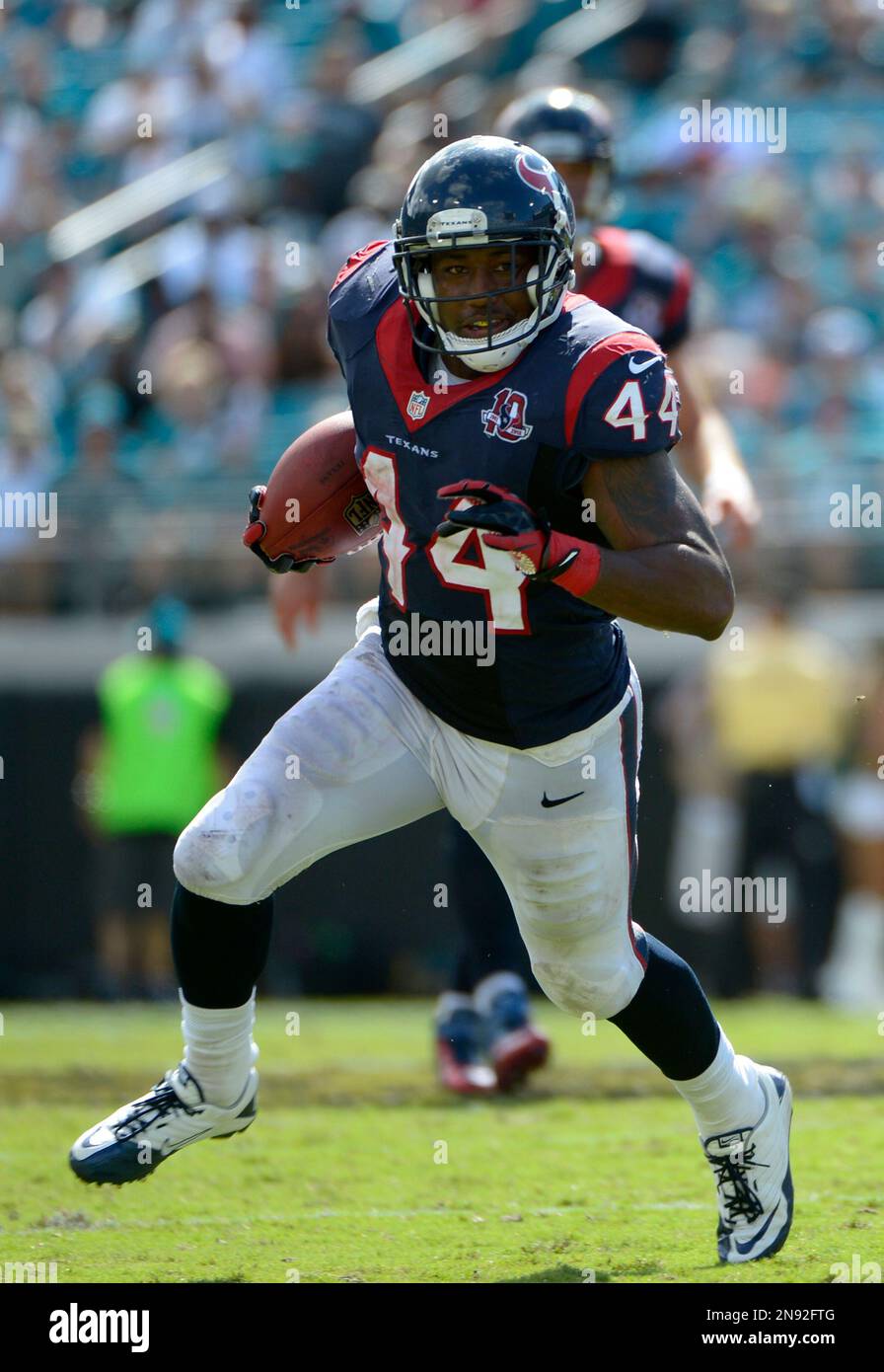 Houston Texans running back Ben Tate (44) runs for yardage during the ...