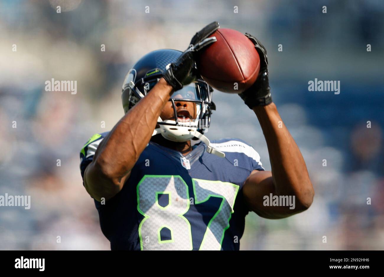 Seattle Seahawks' Ben Obomanu catches a ball as he warms-up before an ...