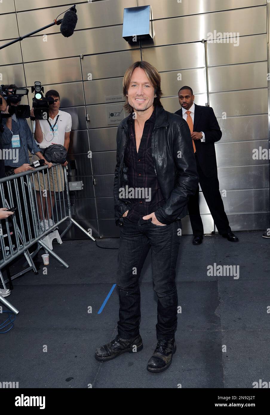 "American Idol" Season 12 judge Keith Urban arrives for day one ...