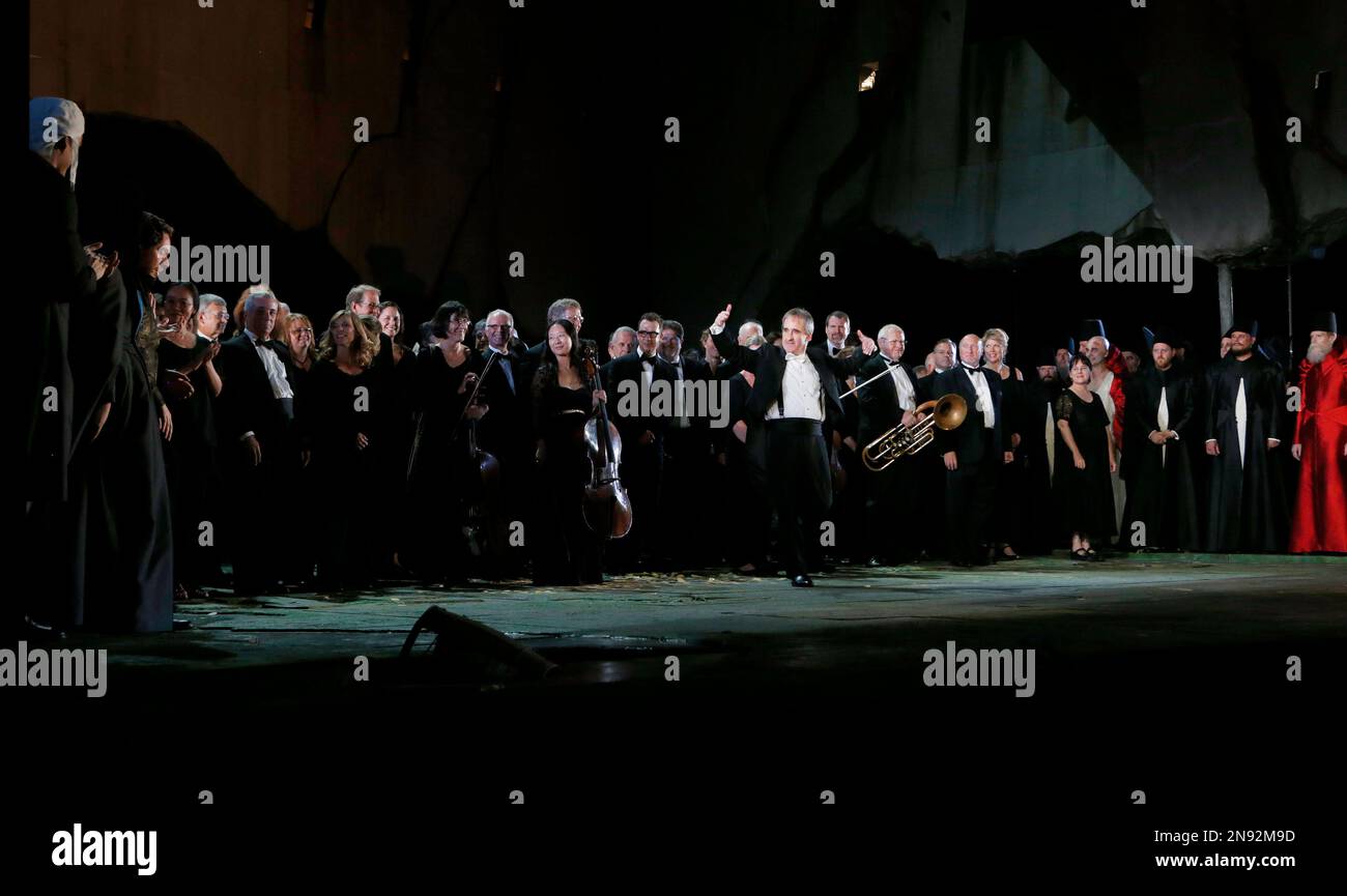 James Conlon brings the orchestra on stage for a curtain call at LA ...