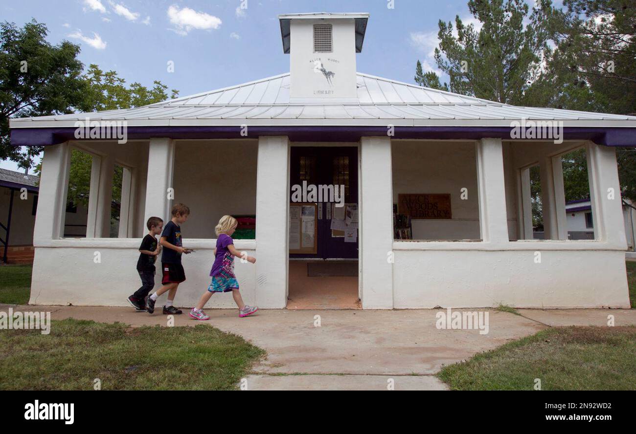 Ash Creek Elementary School students Domonik Villa, left, Lucas Berry ...