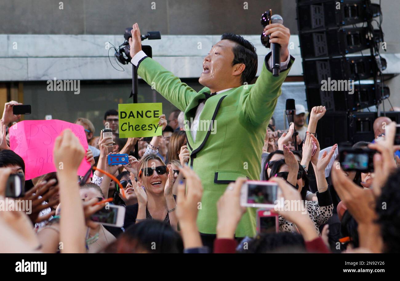 South Korean rapper Psy performs his massive K-pop hit "Gangnam Style ...