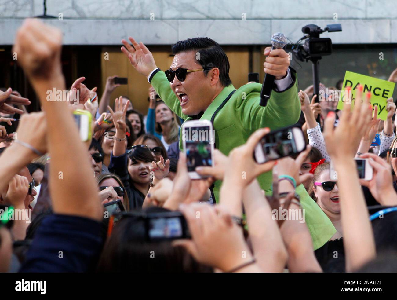 South Korean rapper Psy performs his massive K-pop hit "Gangnam Style ...