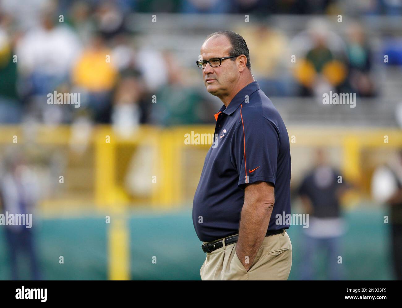 Chicago Bears offensive coordinator Mike Tice i s seen before an NFL ...