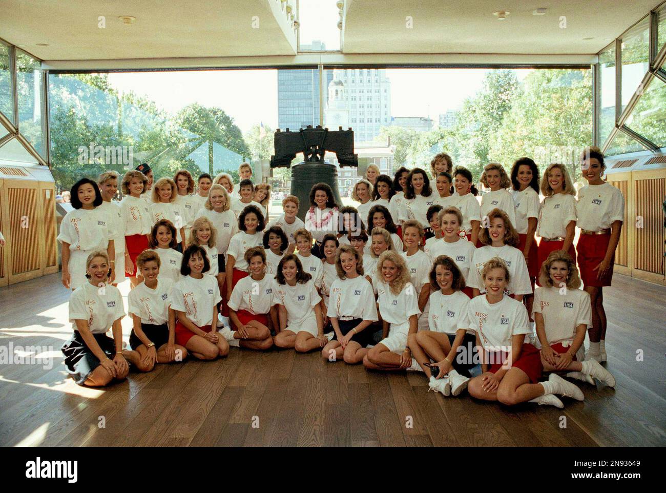 The 50 Miss America contestants pose in front of the Liberty Bell in ...