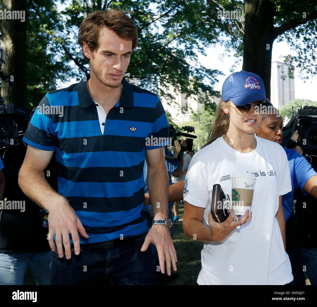 U.S. Open tennis men's singles champion Andy Murray of Britain, left ...