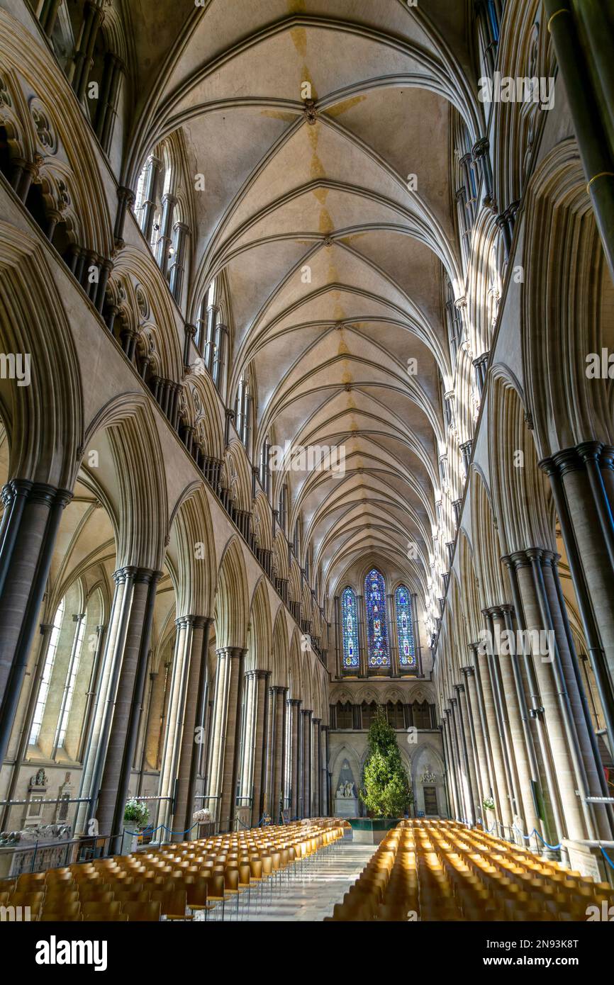 Vaulted nave ceiling roof hi-res stock photography and images - Alamy