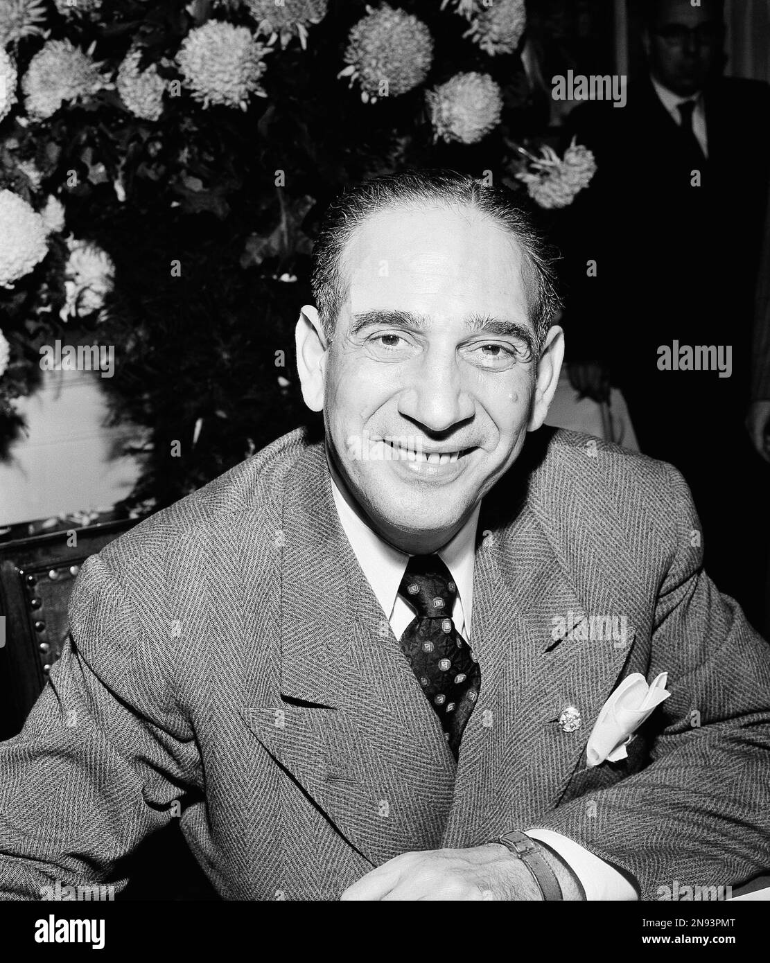 New York Mayor Vincent Impellitteri smiles after he won the mayoral ...